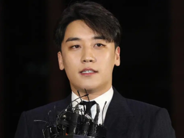 모든 의혹 조사 마쳐 승리 장장 8시간30분 경찰조사 끝 귀가